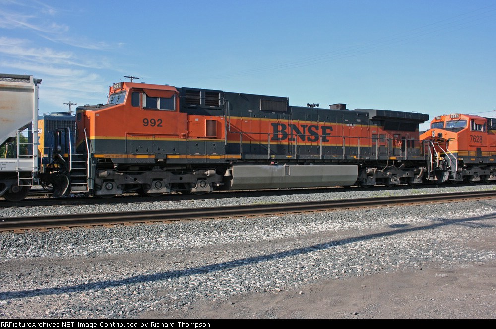 BNSF 992
